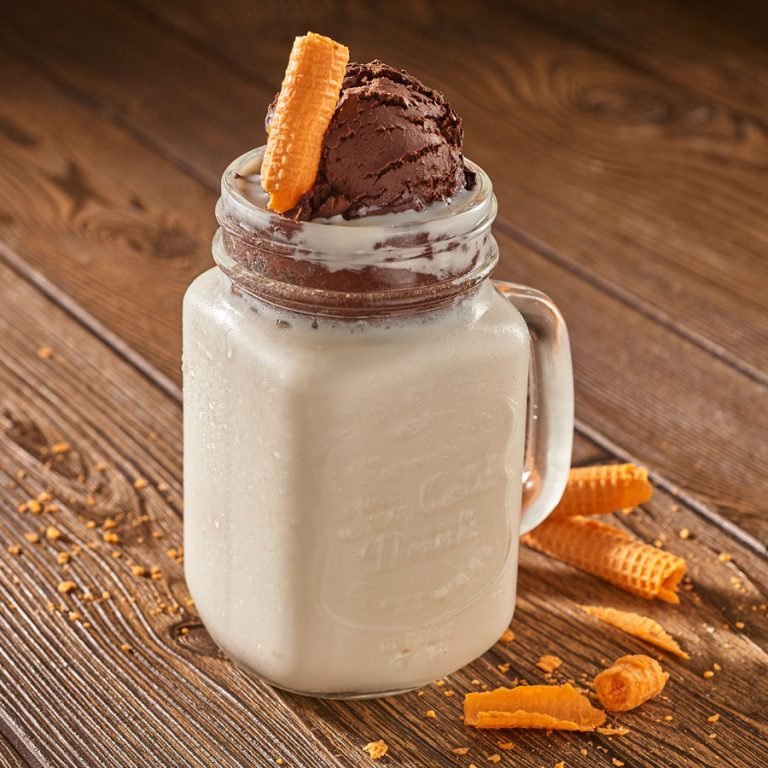 Choco flotante con Zuko sabor coco y helado de chocolate | Revista KENA ...