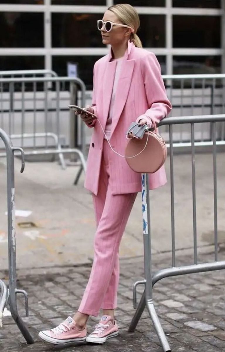 Estilo monocromático: en tendencia tu outfit del día | Revista KENA México