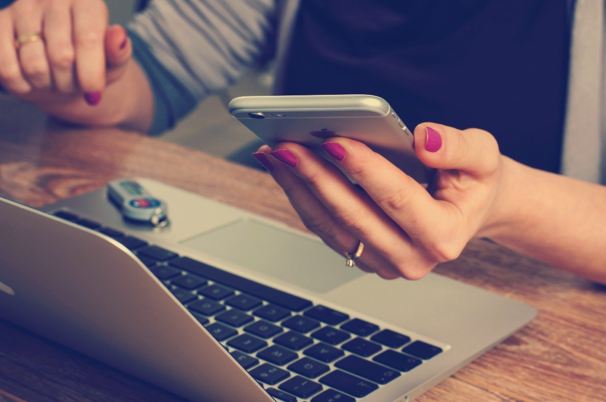 Mujeres y finanzas: 5 hábitos perfectos para ti | Revista KENA México