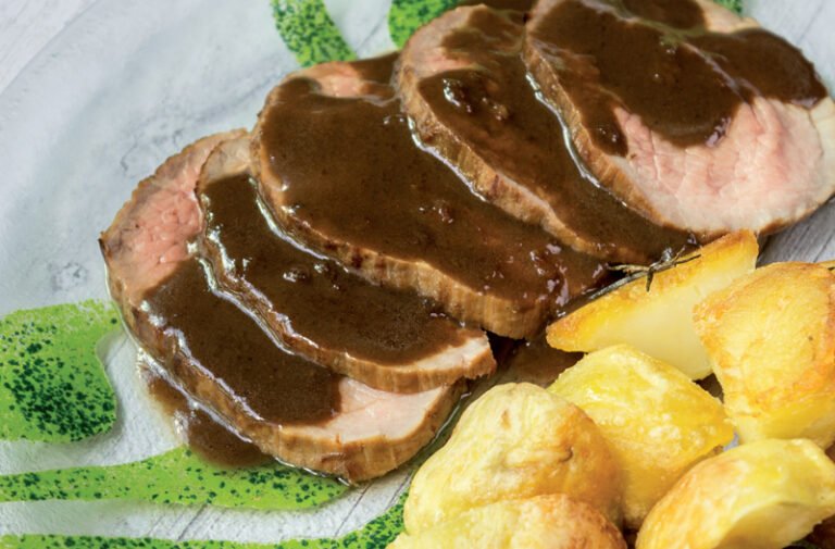 Roastbeef inglés con salsa gravy | Revista KENA México