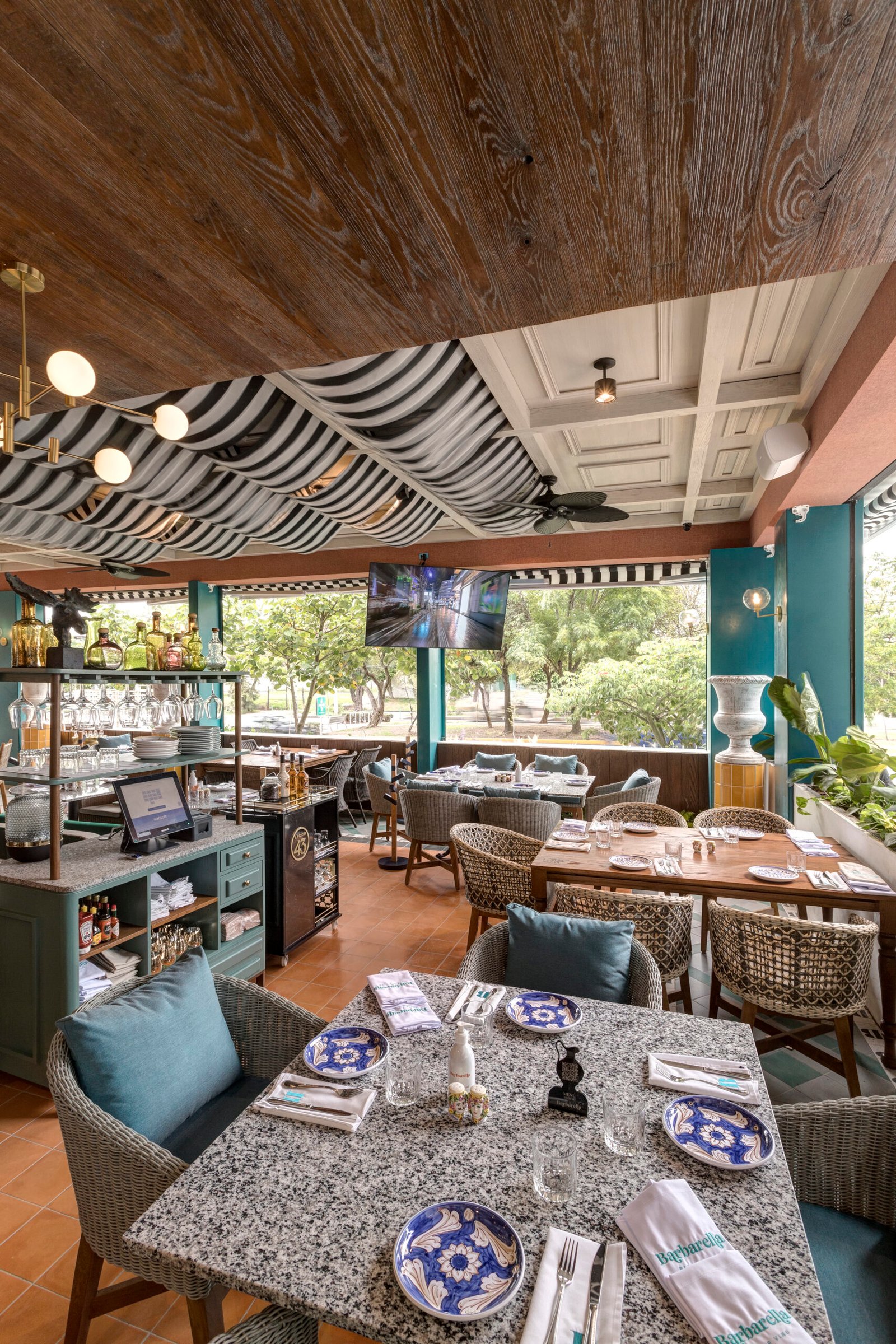 Interior de un restaurante, ¡recomendaciones para decorarlo! | Revista ...